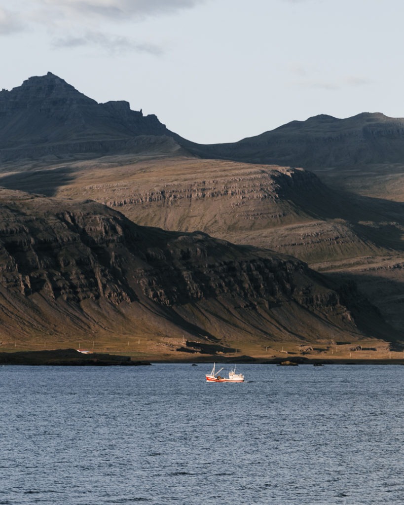 Nature sauvage et fjords gigantesques aux confins de l’Est islandais ...